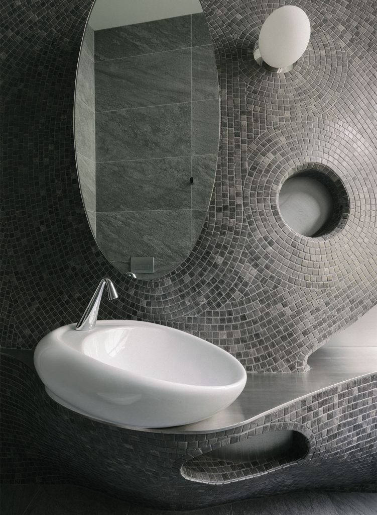 This house by HYLA Architects has been sculpted as a piece of art ...