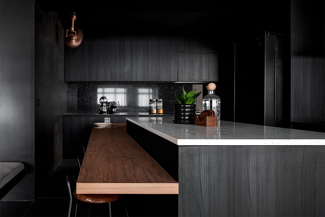 Kitchen and dining on a floating island | Lookbox Living