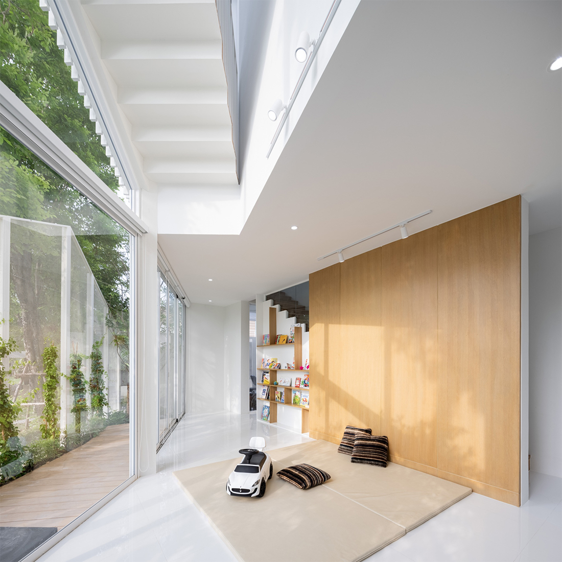 All for the family in this vertical house | Lookbox Living