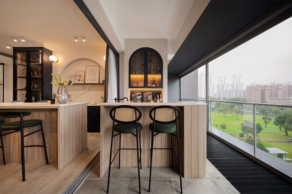 The one with the balcony bar | Lookbox Living