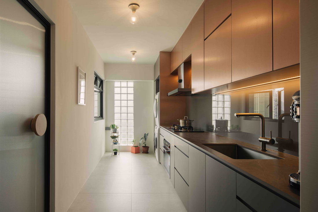 A flat with hidden rooms | Lookbox Living