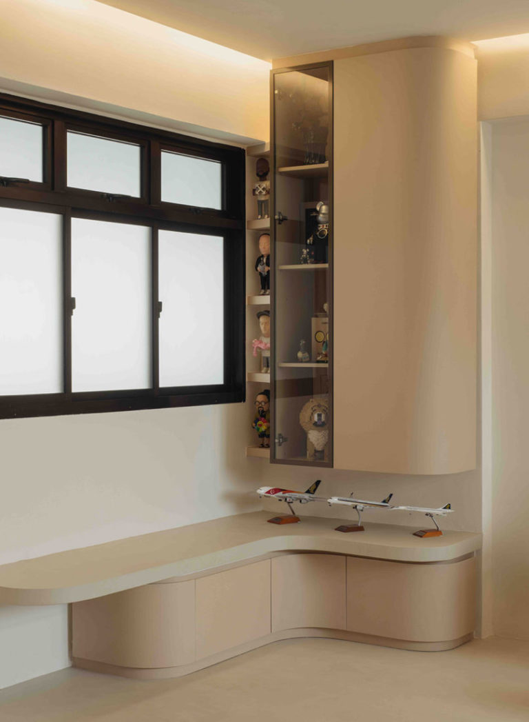 A flat with hidden rooms | Lookbox Living