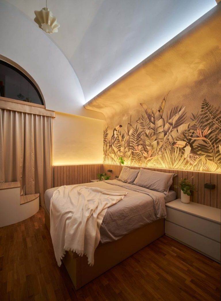 A tropical rainforest in a corner terrace house | Lookbox Living