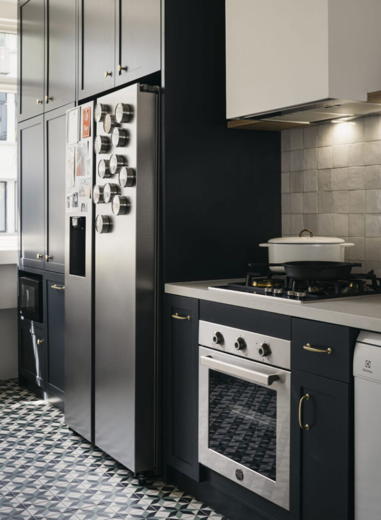 Restoration of an old HDB walk-up in Tiong Bahru | Lookbox Living