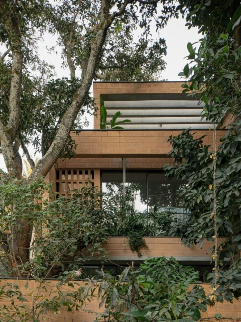CollectiveProject creates Debris Block House | Lookbox Living