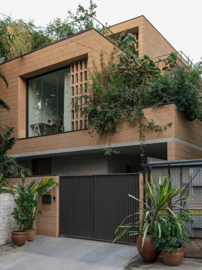 CollectiveProject creates Debris Block House | Lookbox Living