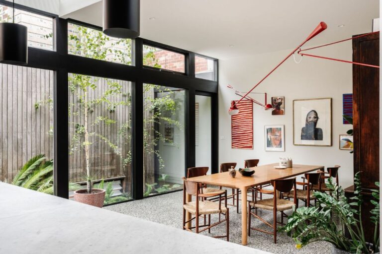 Imogen Pullar Architecture - Fitzroy Courtyard House