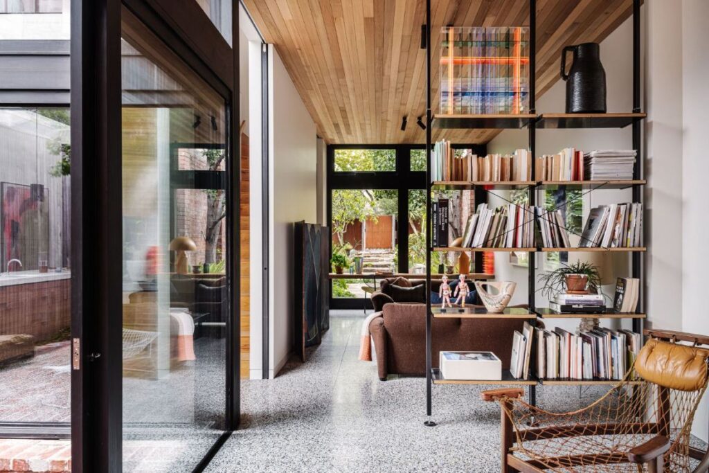 Imogen Pullar Architecture - Fitzroy Courtyard House