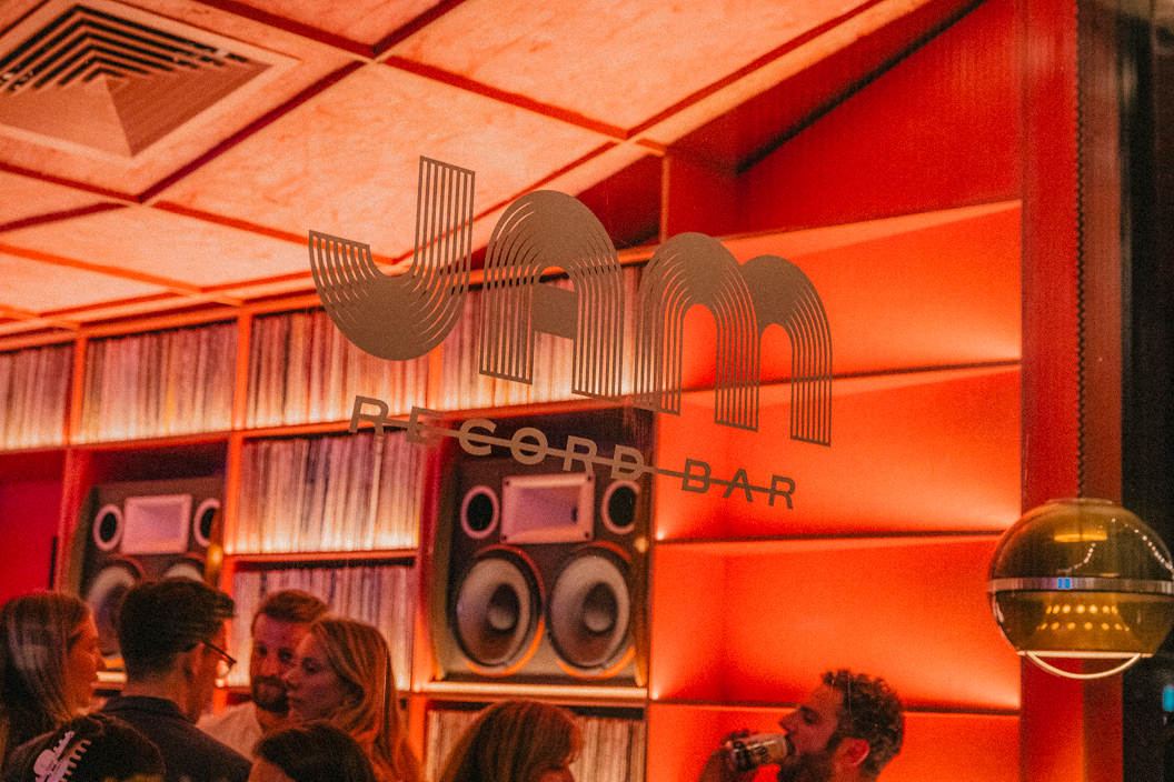 Jam bar store