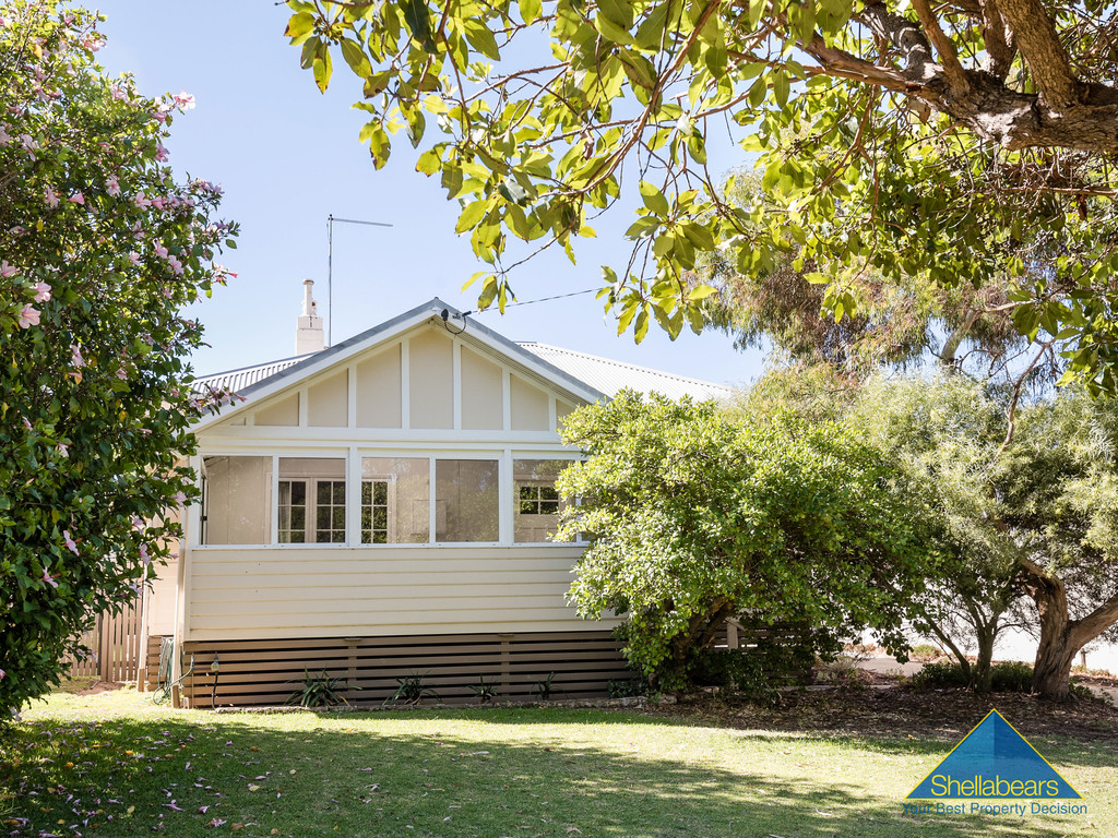 8 Rhodes Place - Shellabears Real Estate | Perth