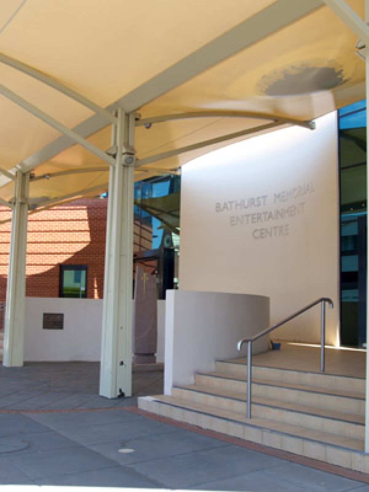 Bathurst Memorial Entertainment Centre | NSW War Memorials Register