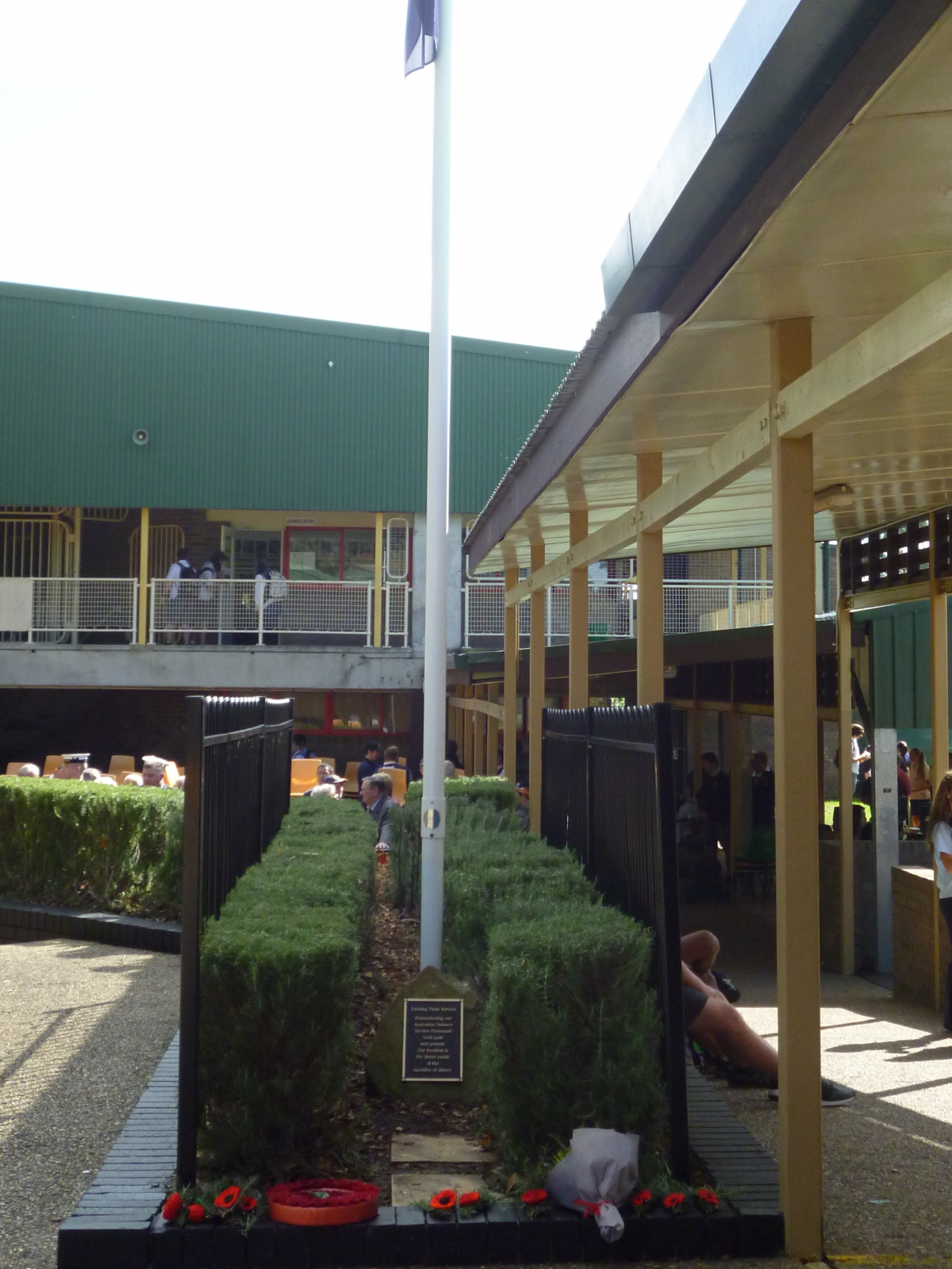 Holsworthy High School Memorial Garden | NSW War Memorials Register