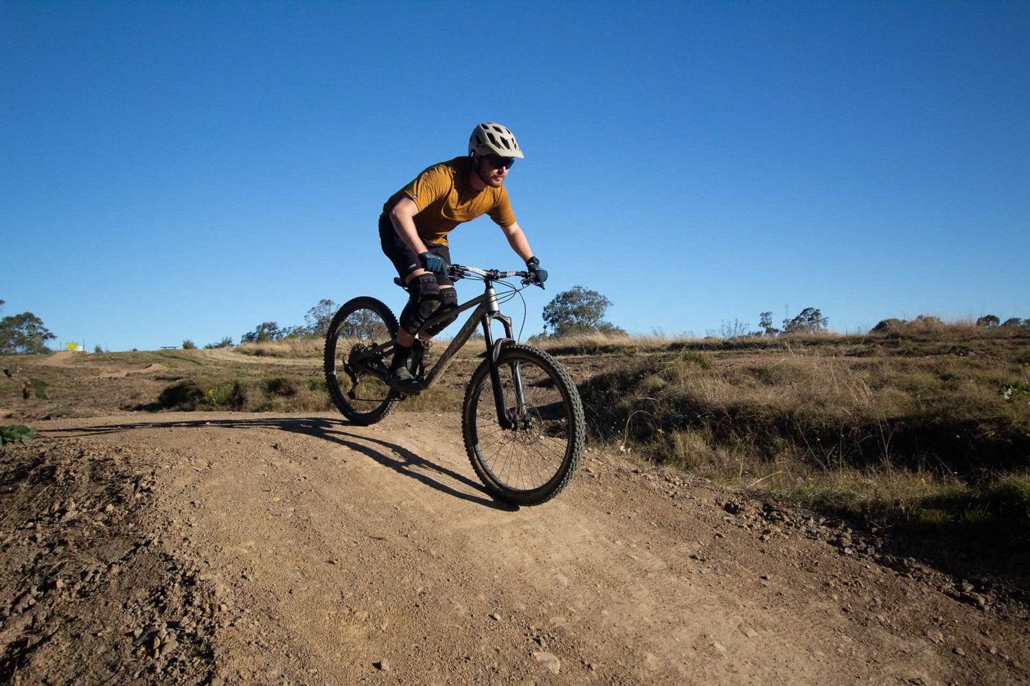 Norman MTB Bamboo Gravity Jersey & Merino-Edge Tech Tee – Reviewed ...