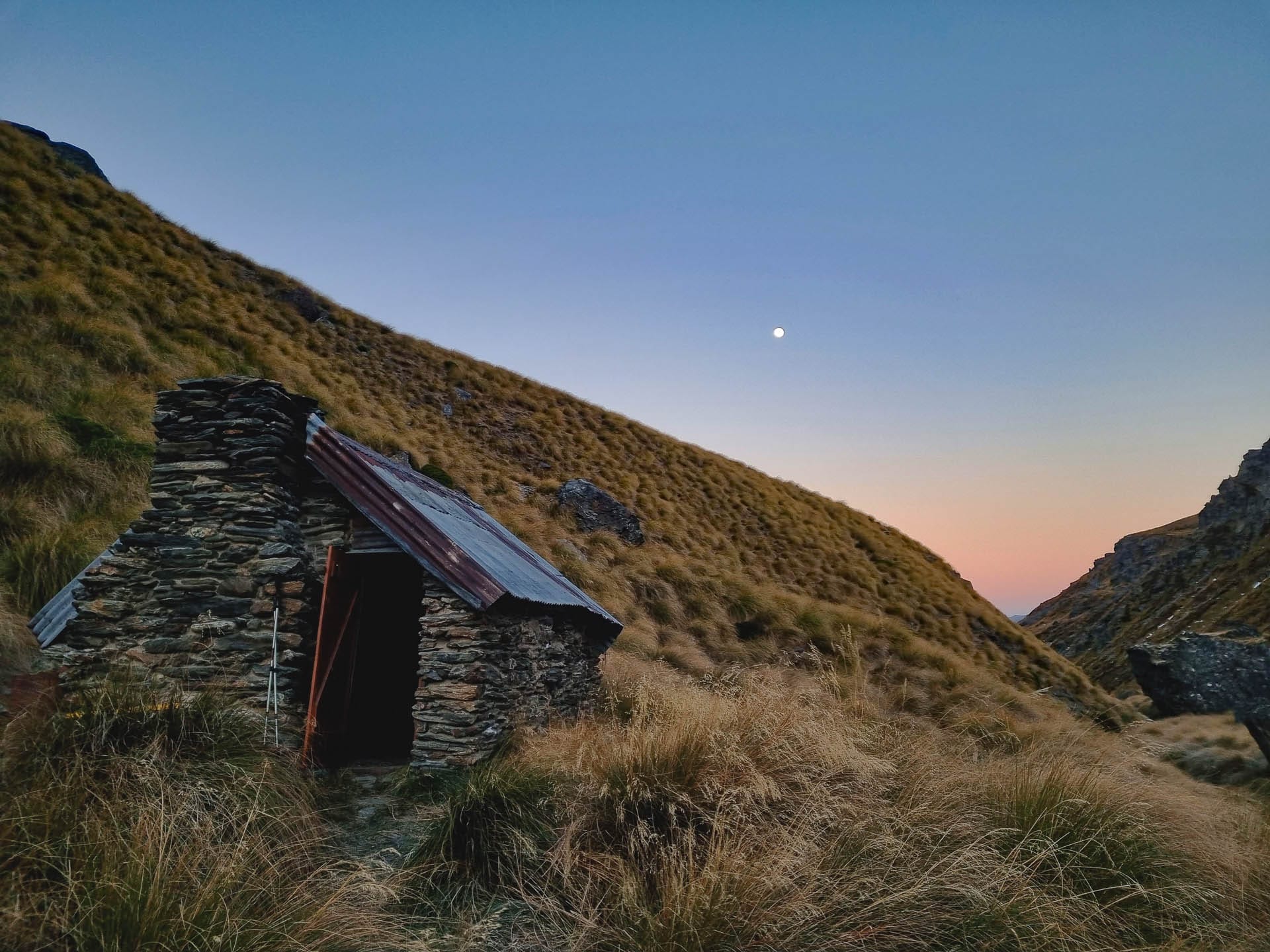 Two Mile Hut Near Queenstown Epitomises the NZ Backcountry - We Are ...