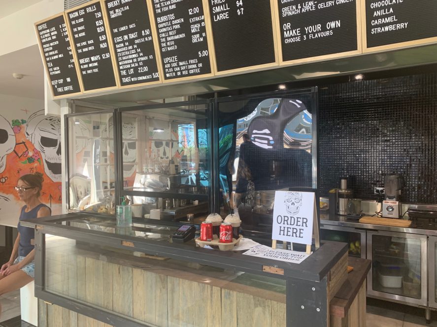 New countertop screens protect hospitality workers - hospitality | Magazine